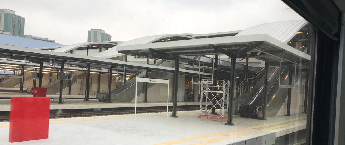 High speed trains at Halkali again – Rail Turkey En